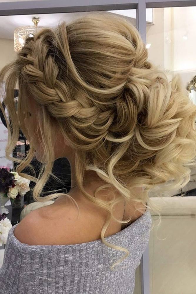 Sophisticated Prom Hair Updos
