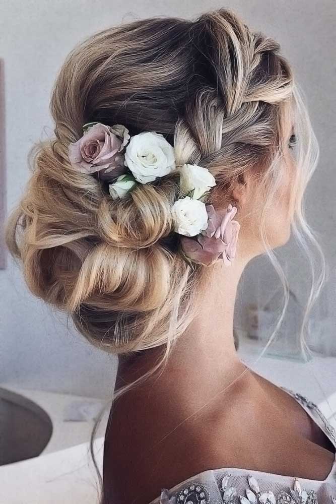 Sophisticated Prom Hair Updos