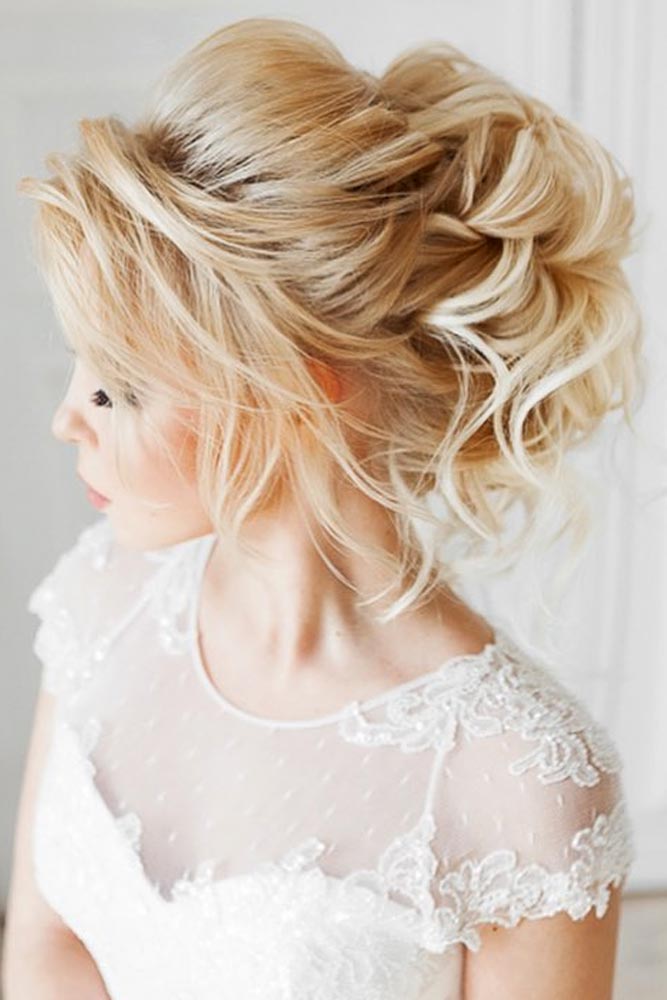Sophisticated Prom Hair Updos