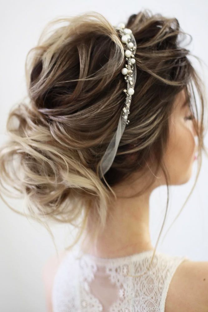 Sophisticated Prom Hair Updos