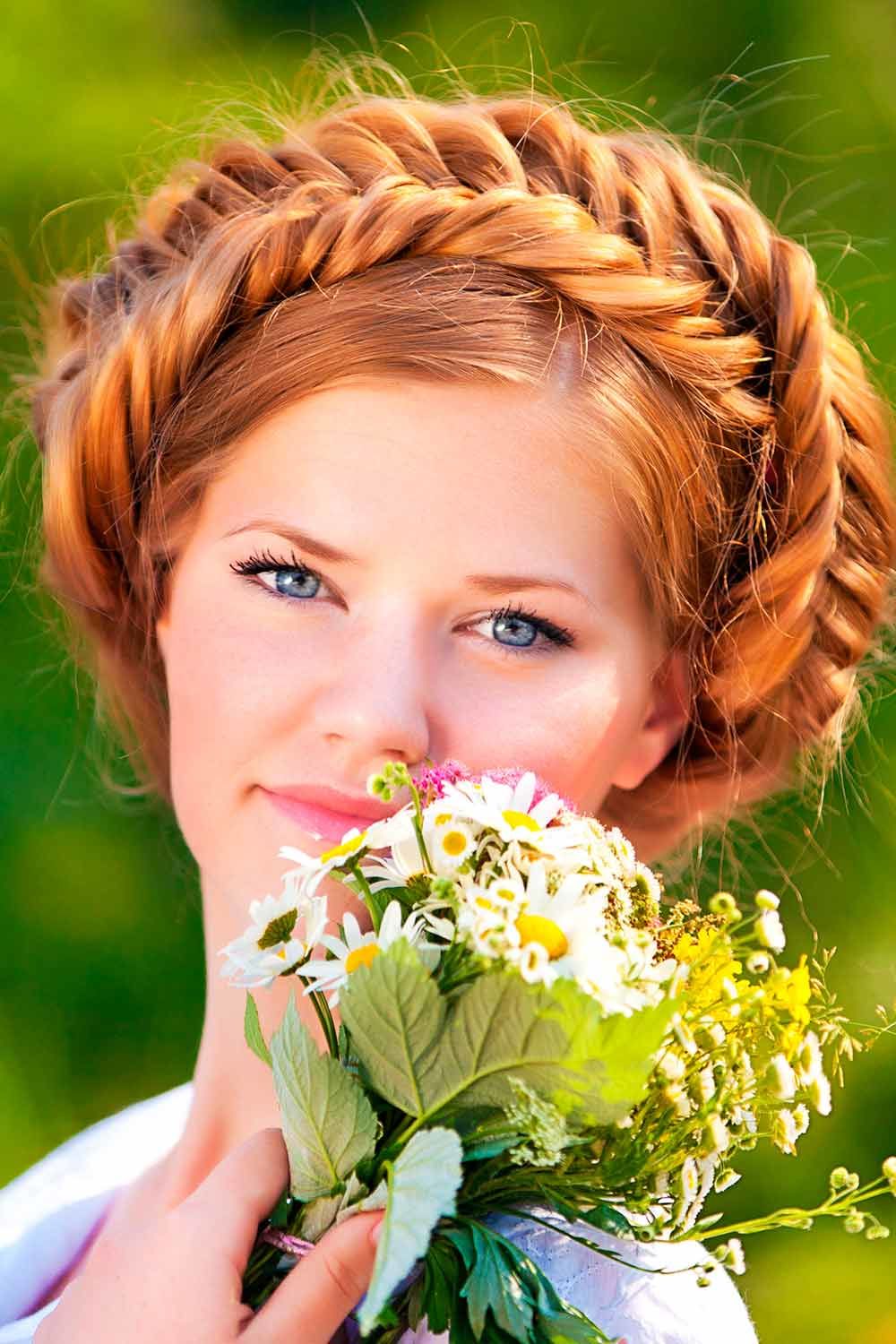 15 Fabulous Halo Braid Ideas To Opt For