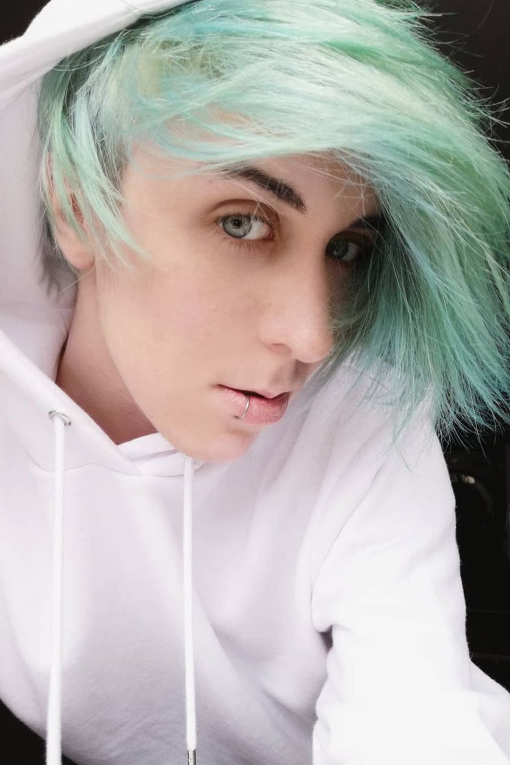 40 Super Bright Emo Hair Ideas