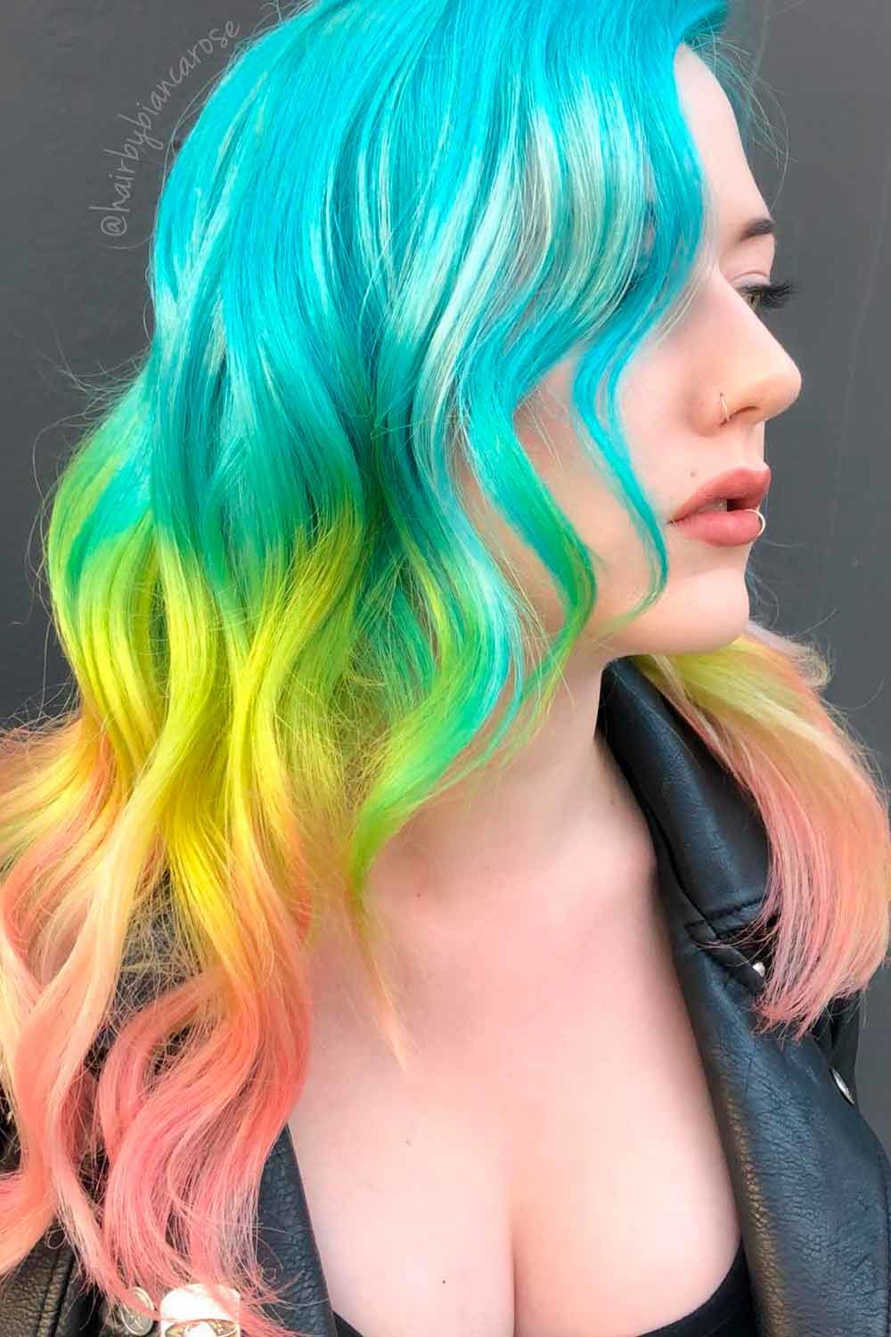 Fresh Teal Hair Ideas To Stand Out In The Crowd