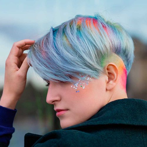 18 Tips & Illuminant Shades To Rock Magical Holographic Hair
