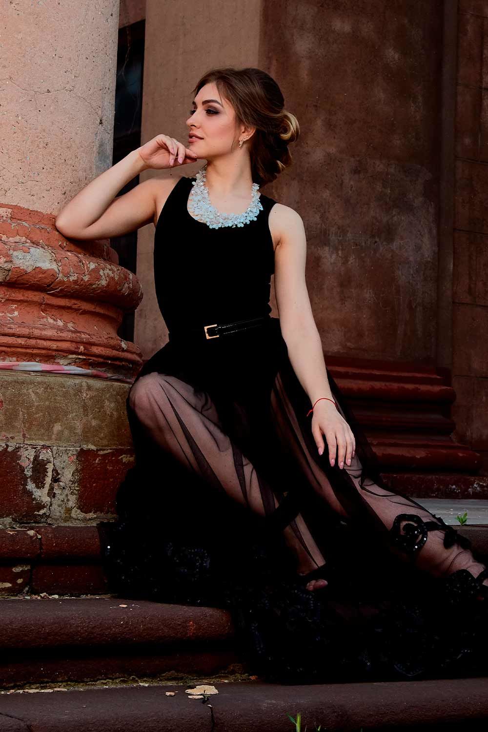 30 Fancy Party Outfits And Hairstyles Ideas To Rock Your Holiday