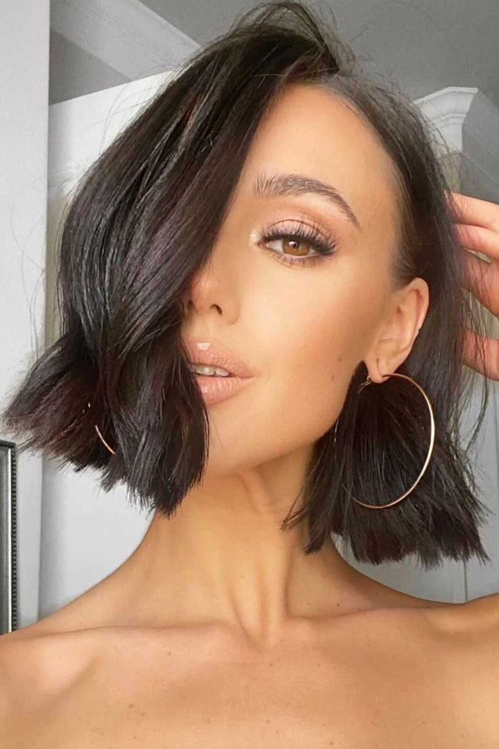 27 Flattering Hairstyles That Can Beautify Your Big Forehead