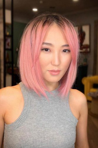 The Intricacy Of Middle Part And Popular Styles That Come Along