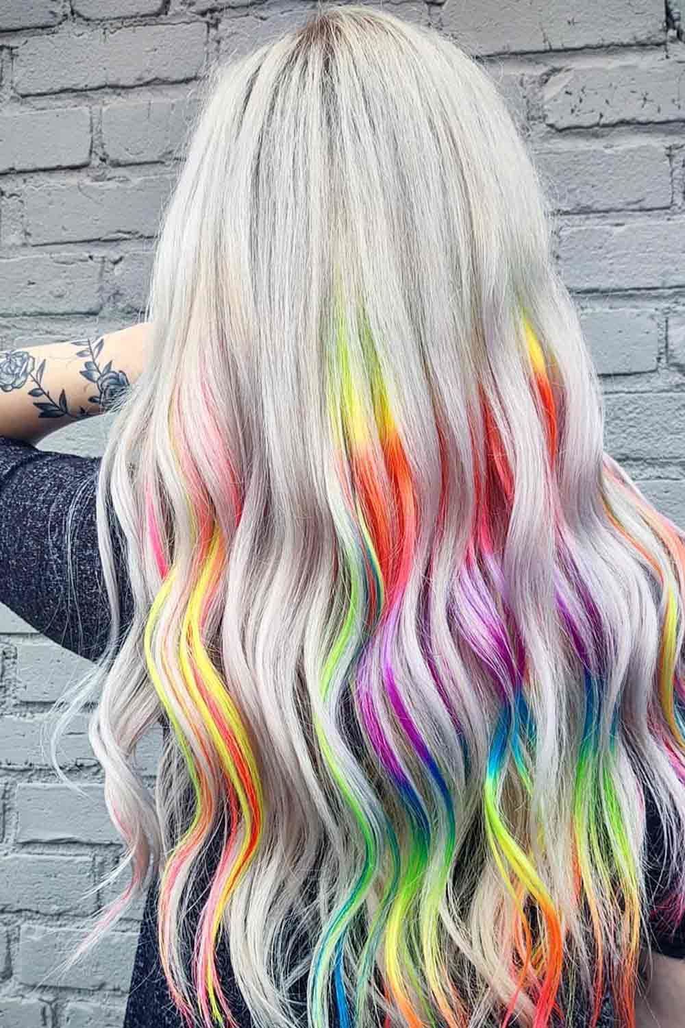 18 Tips & Illuminant Shades To Rock Magical Holographic Hair