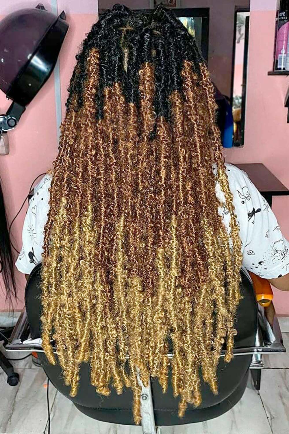 Butterfly Locs: What They Are And How To Get This Style