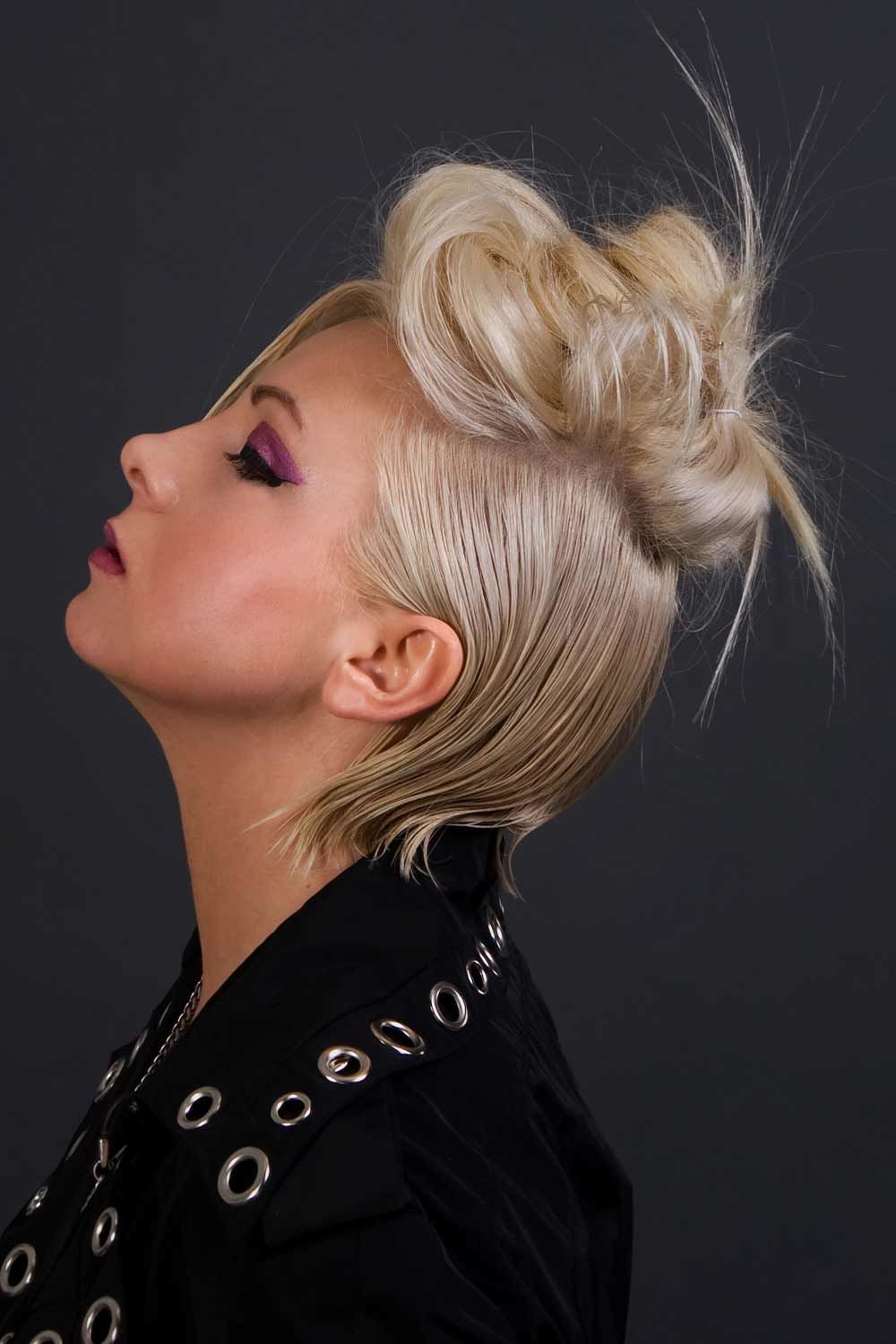 15 Extravagant Looks With A Pompadour Haircut