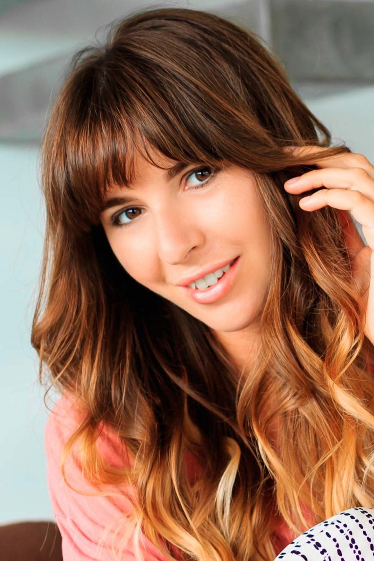 How to Style the Bottleneck Bangs in 2023 - Love Hairstyles