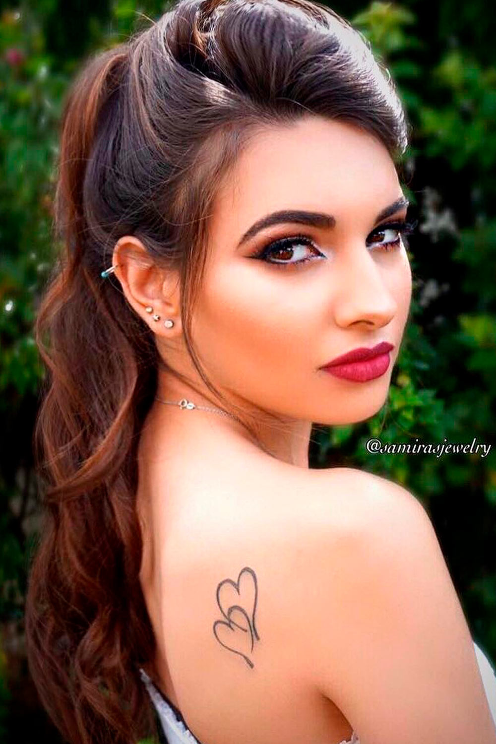 Return of the Swoop Ponytail: a Modern Uptake on Retro Barbie Ponytail