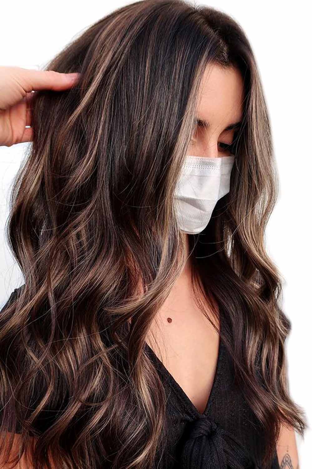 Popular Face Framing Highlights - How to Rock Them