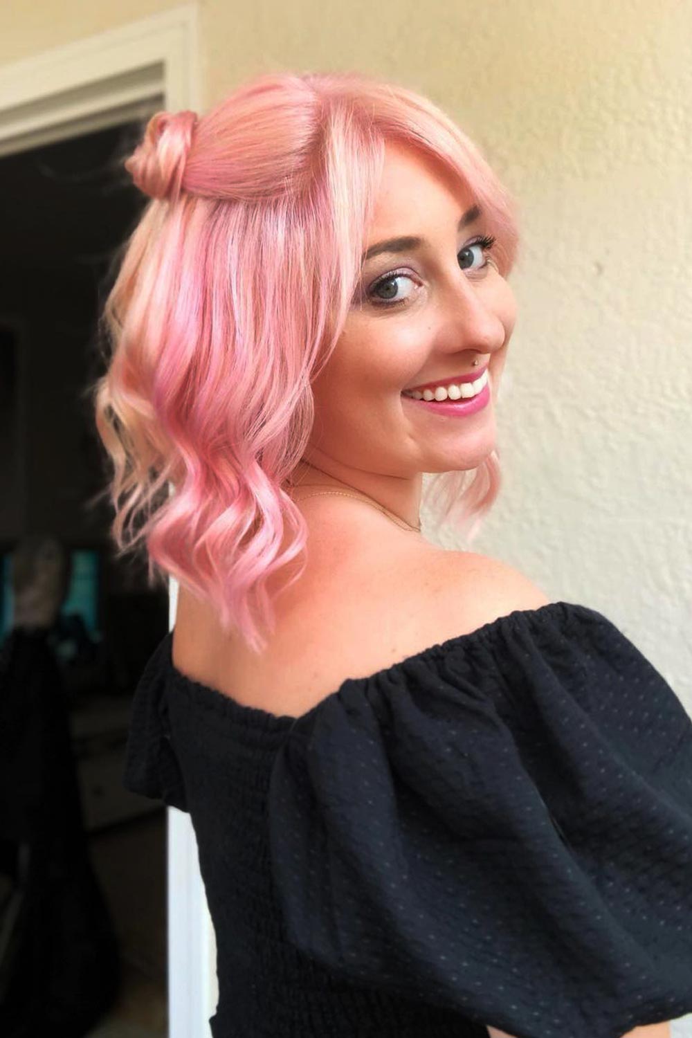 30 Awesome Styles For Your Small Forehead