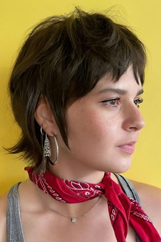 Mastering the Short Wolf Cut for Everyday Style