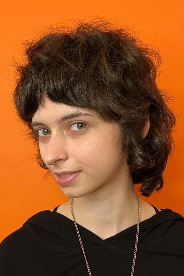 Mastering the Short Wolf Cut for Everyday Style