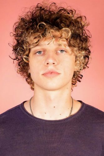 Wolf Cut Mens Hairstyle: Unleash Your Style with the Hottest Trend