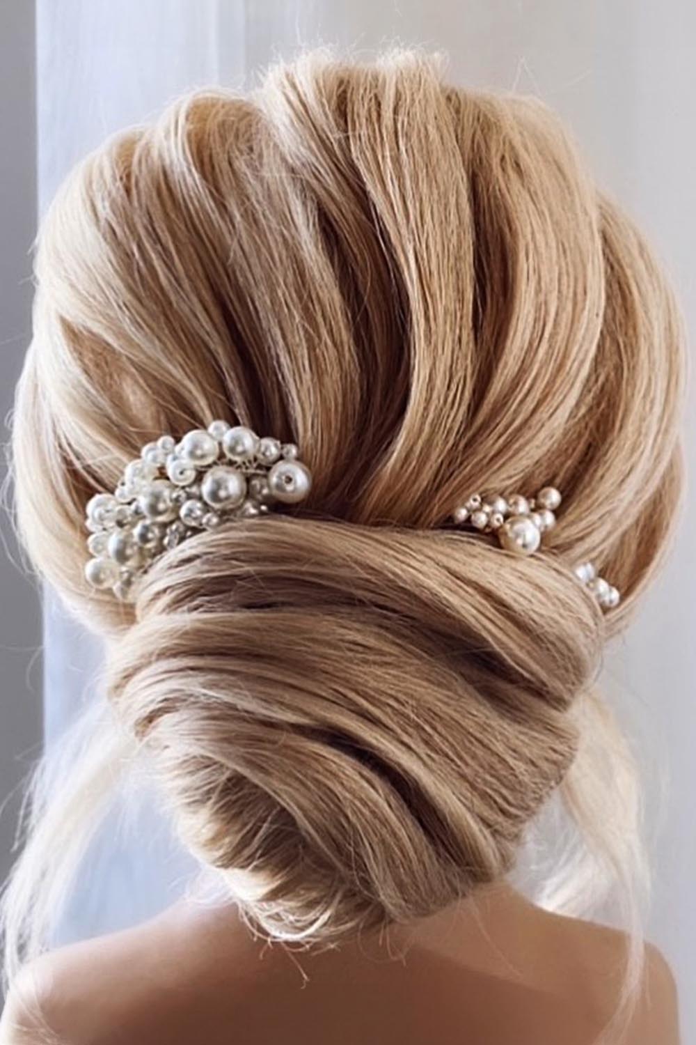 32 Chignon Hairstyles For A Fancy Look