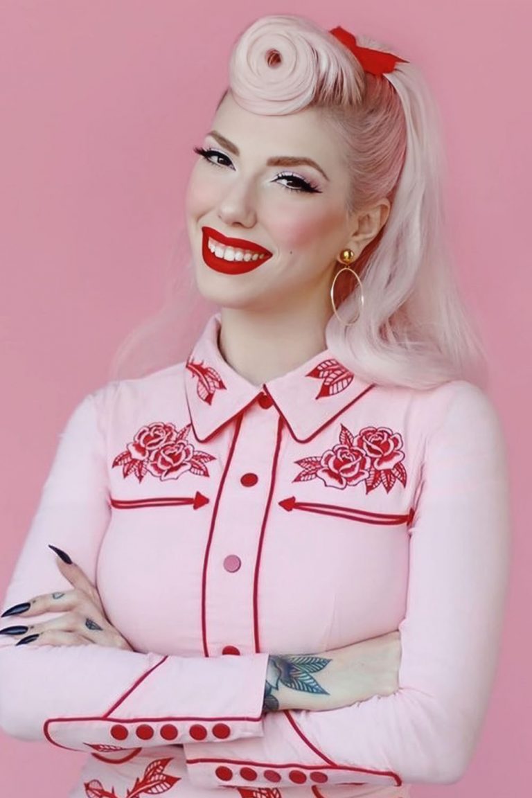 Modern-To-Vintage Victory Rolls Styles To Add Some Pin-Up Vibes