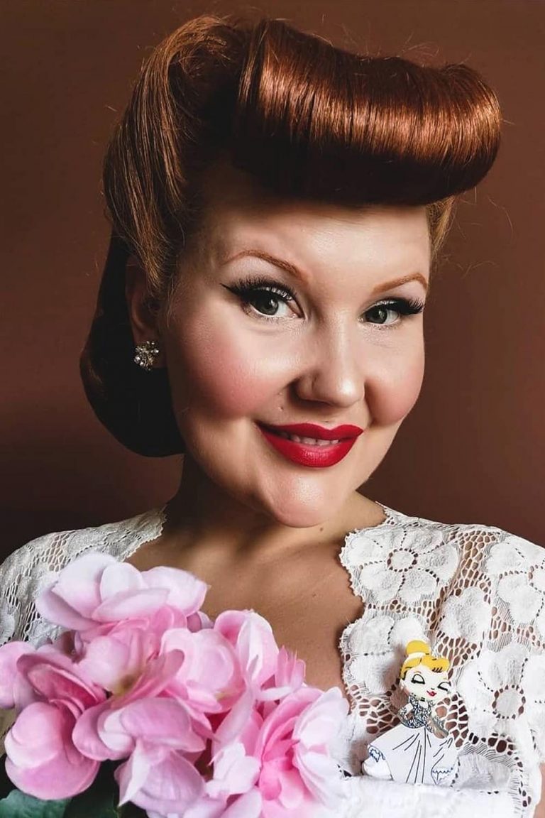 Modern-To-Vintage Victory Rolls Styles To Add Some Pin-Up Vibes