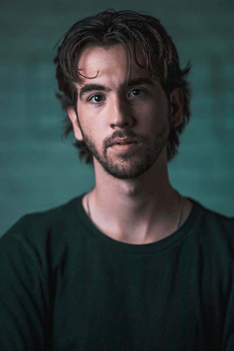 Wolf Cut Mens Hairstyle: Unleash Your Style with the Hottest Trend