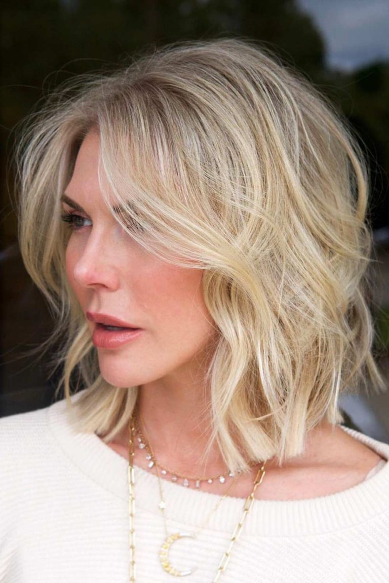 30 Awesome Styles For Your Small Forehead