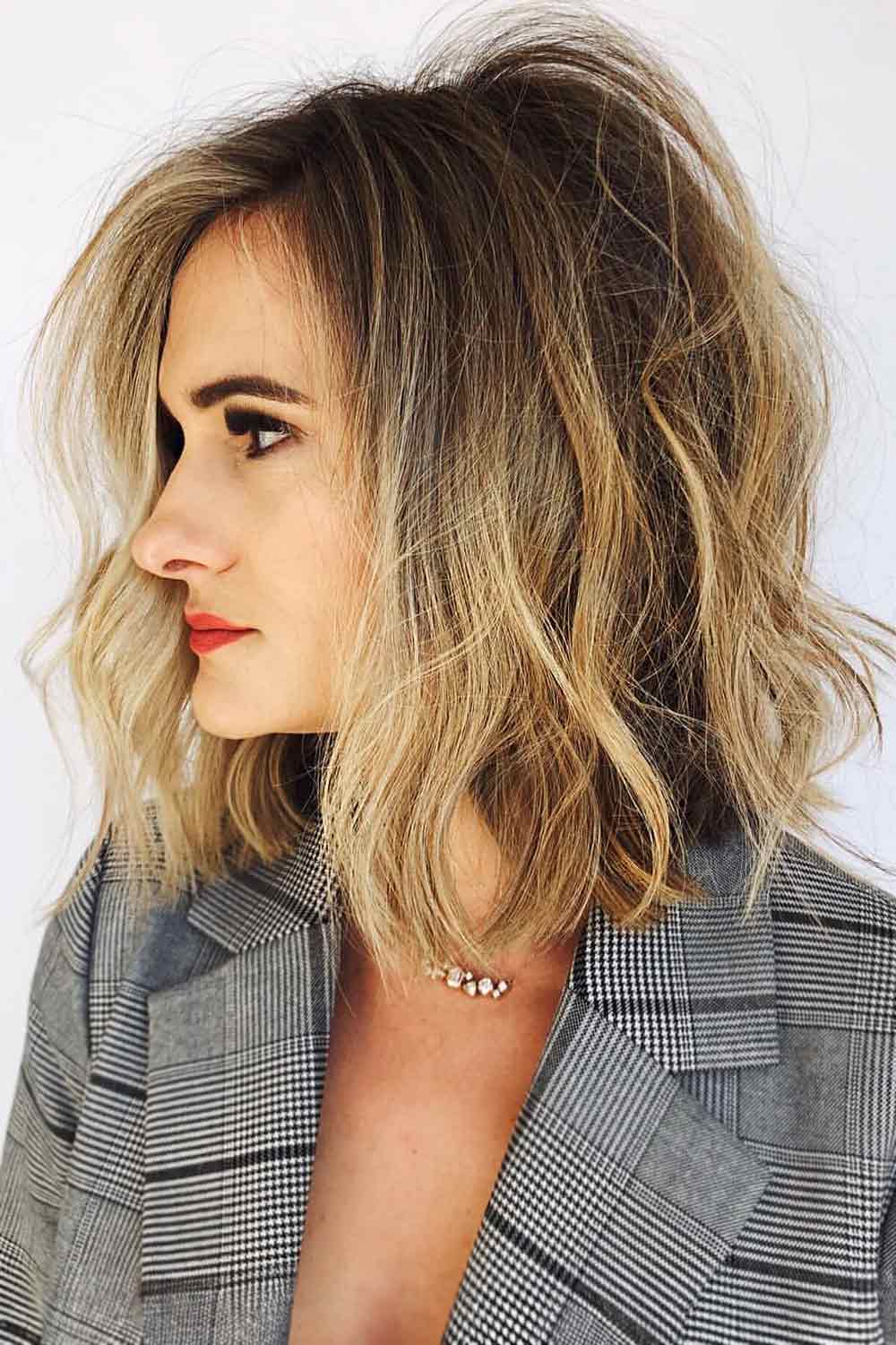 30 Awesome Styles For Your Small Forehead