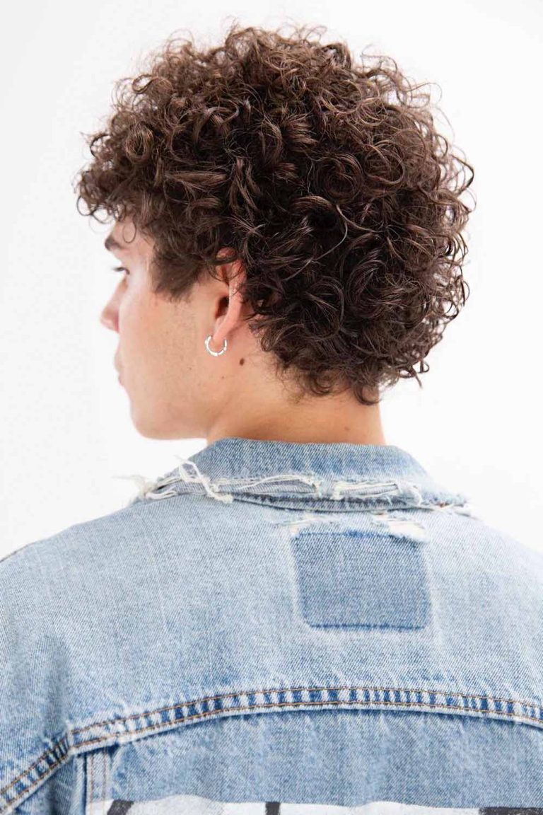 20 Striking Ways To Rock Jewfro Hairstyles For Modern Men