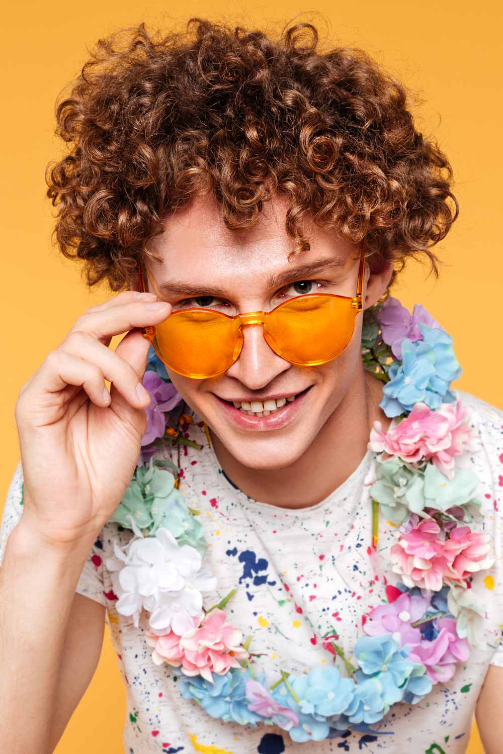 20 Striking Ways To Rock Jewfro Hairstyles For Modern Men