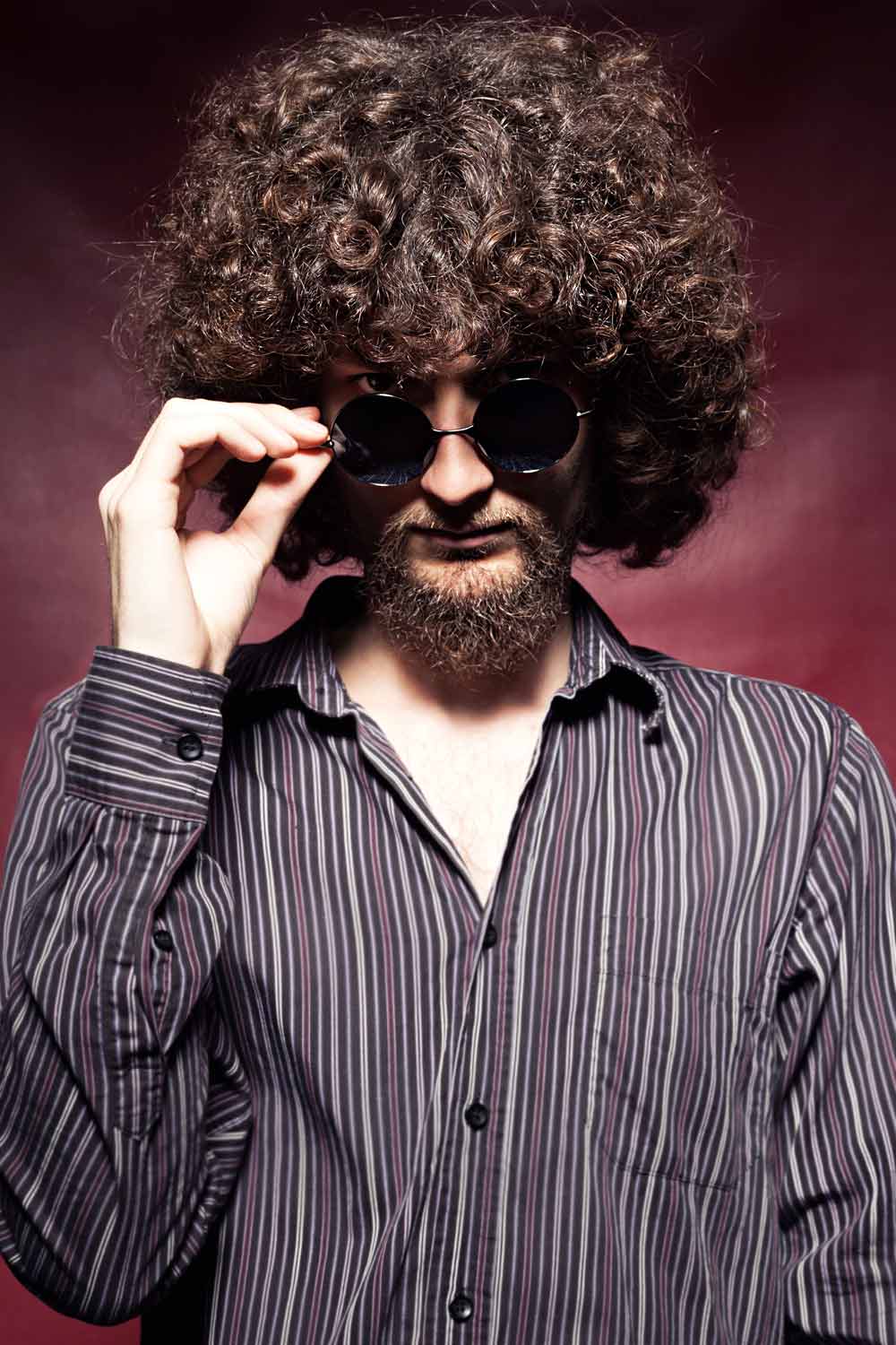 20 Striking Ways To Rock Jewfro Hairstyles For Modern Men