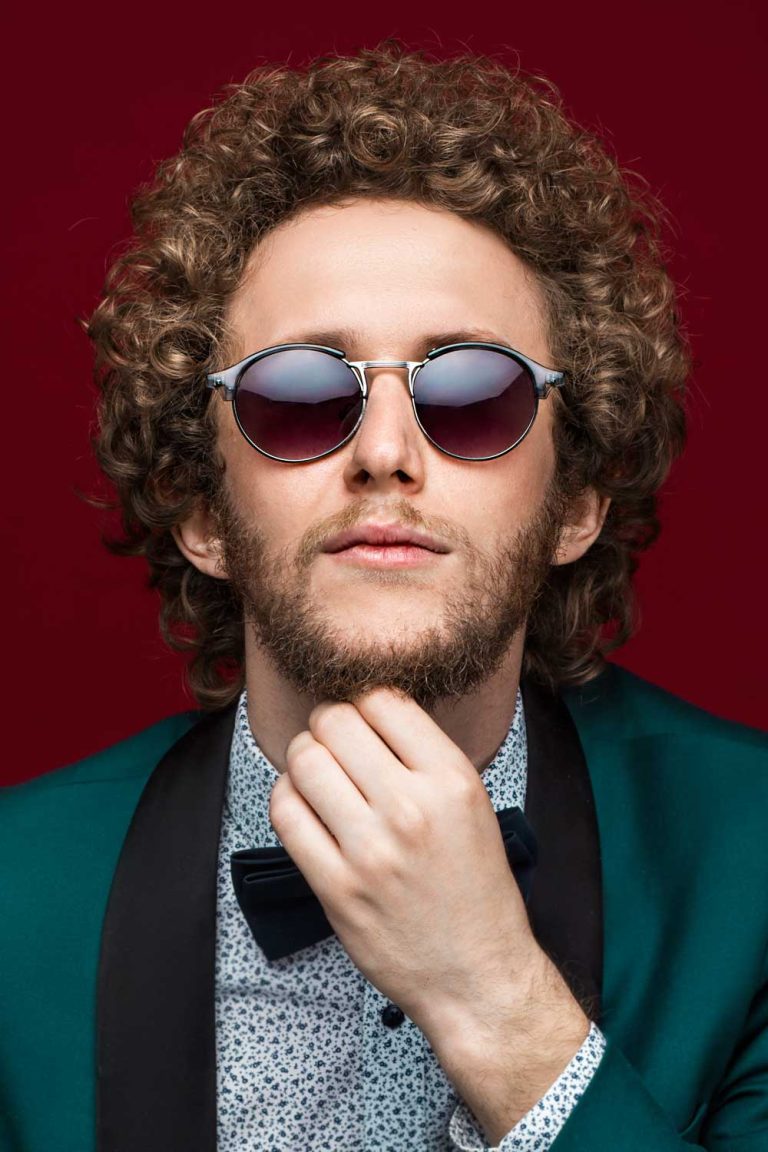 20 Striking Ways To Rock Jewfro Hairstyles For Modern Men