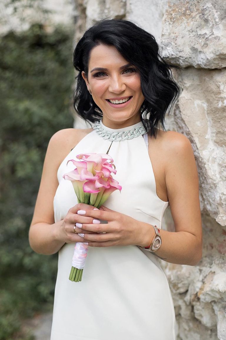 55 Mother Of The Bride Hairstyles For Glam Moms